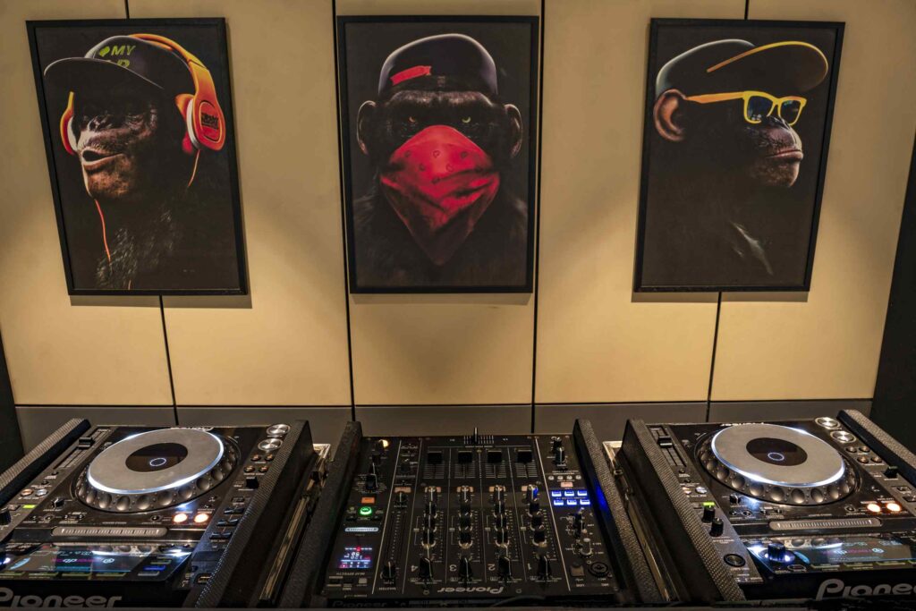 Music Recording Studio in Pune – Music Production, DJing & More